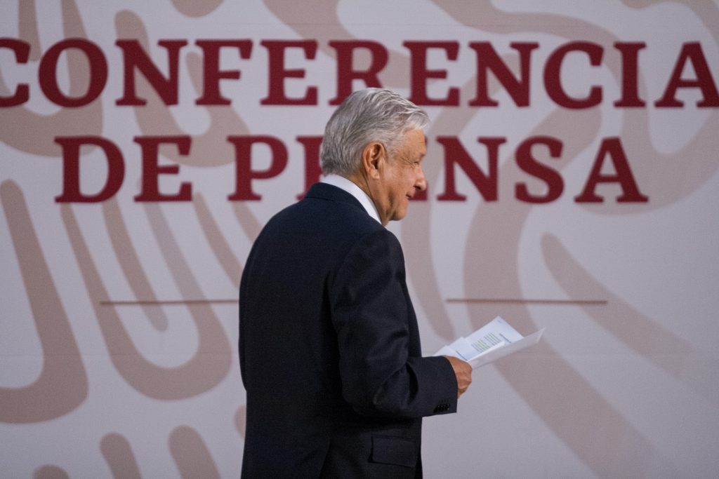 Conferencia_AMLO-5_15