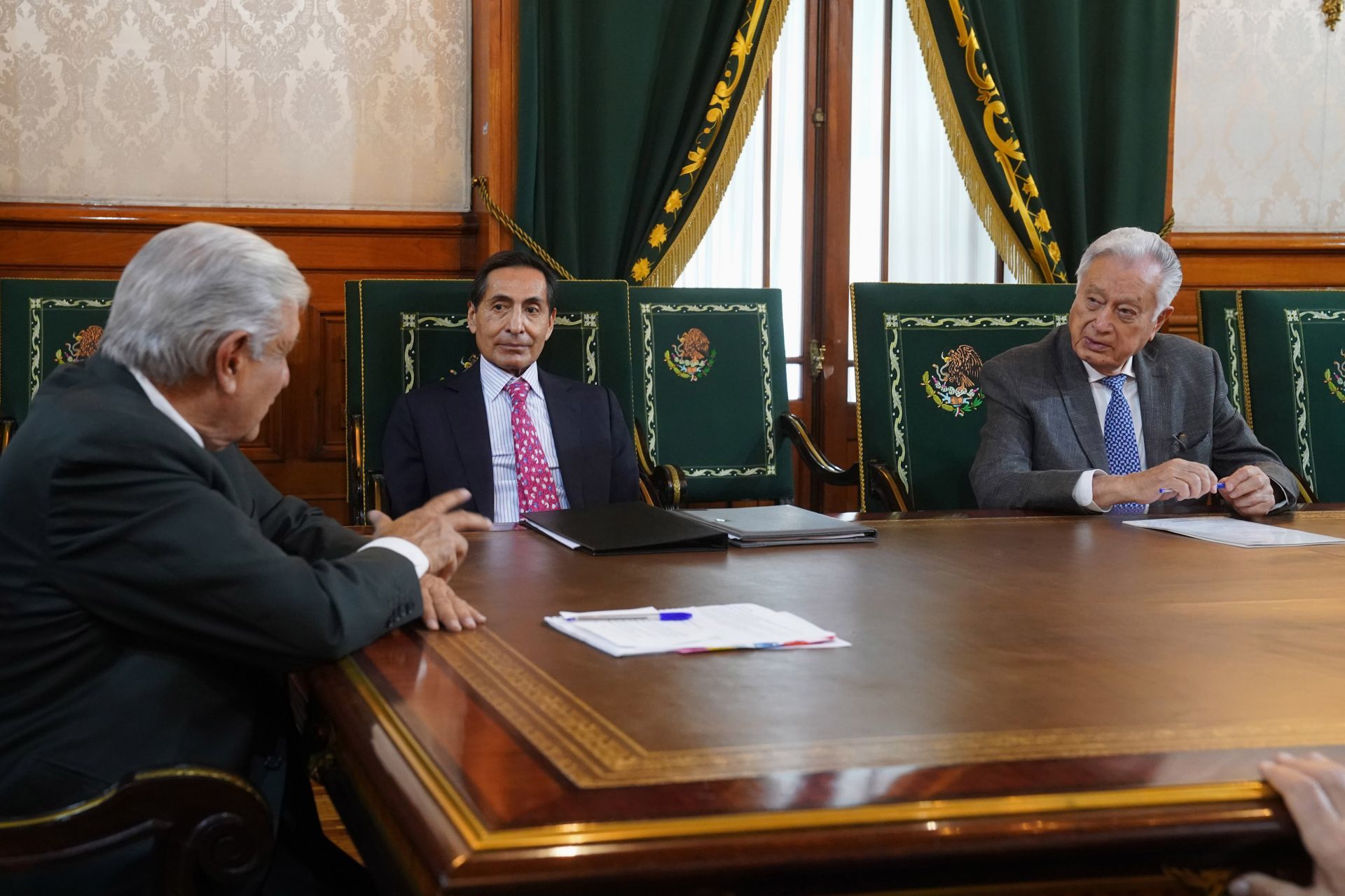 CFE: ni monopolio estatal, ni aumento de capacidad